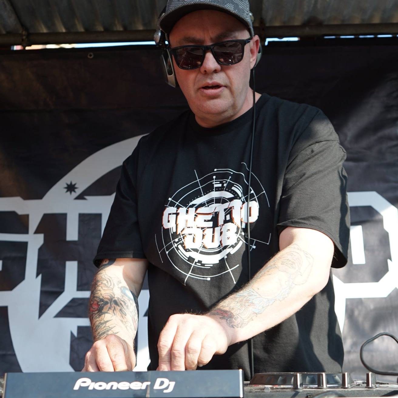 Vinyl Junkie - DMC World Magazine