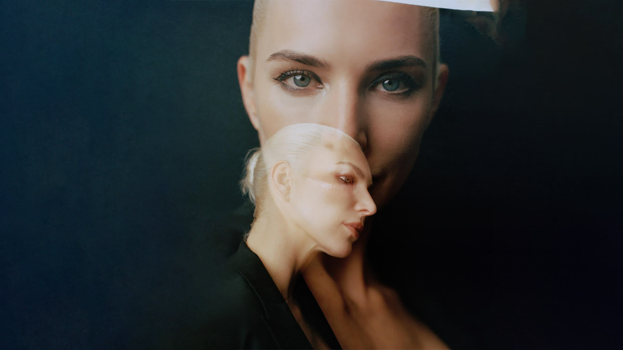 Kate Ozz - DMC World Magazine